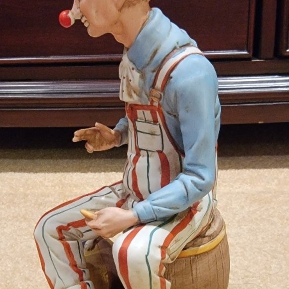 Pucci Clown | Art | Vintage Pucci Clown On A Barrel Animal Figurine ...